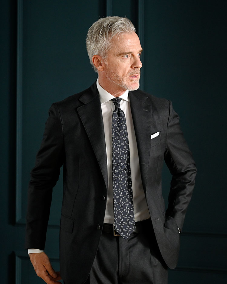 Robert Fraser｜AINEXX ONLINE（アイネックスオンライン）